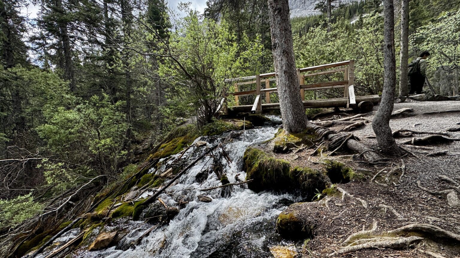 How to Hike to Grassi Lakes Near Canmore - MEpic Adventure